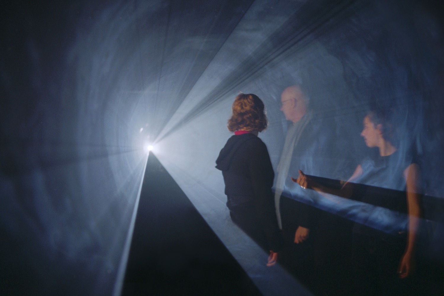 Solid Light: La TATE Modern muestra la luz que ve Anthony McCall