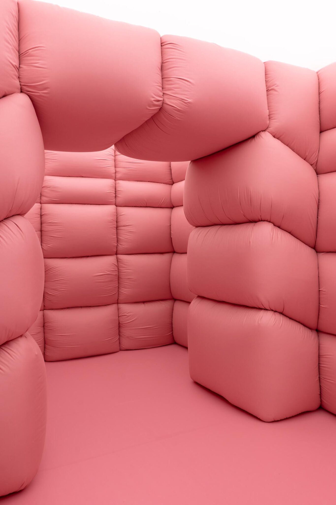 Los sueños digitales de Andrés Reisinger en el MOCO Museum