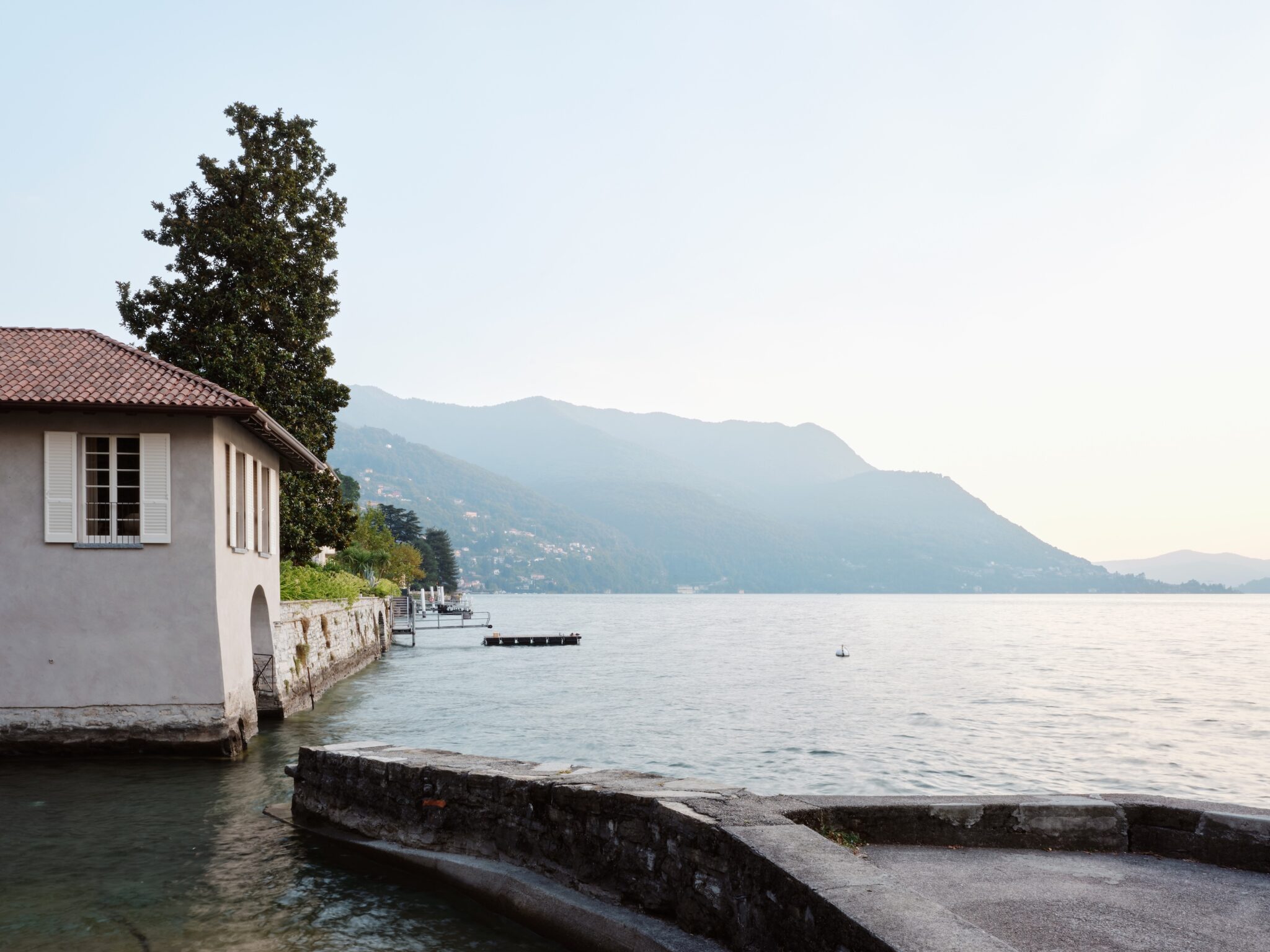 Casa en el Lago de Como por Gregorio Pecorelli Studio - ROOM Diseño